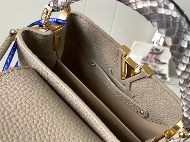 Top mirror Louis Vuitton Capucines BB Bags