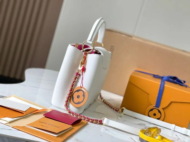Mirror quality Louis Vuitton Capucines BB Bags