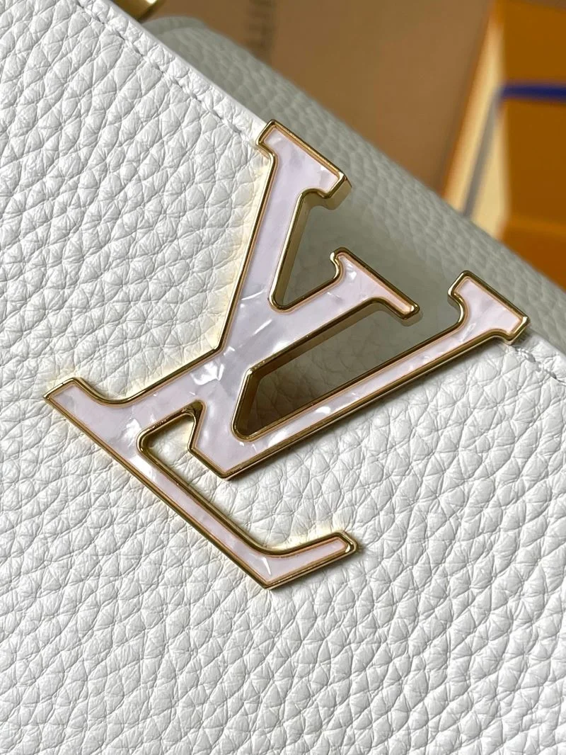 Mirror quality Louis Vuitton Capucines BB Bags
