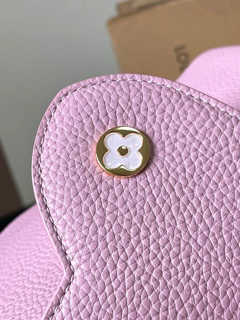 Mirror quality Louis Vuitton Capucines BB Bags