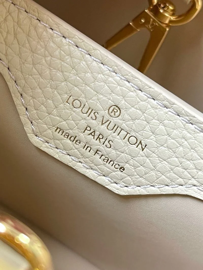 Mirror quality Louis Vuitton Capucines BB Bags