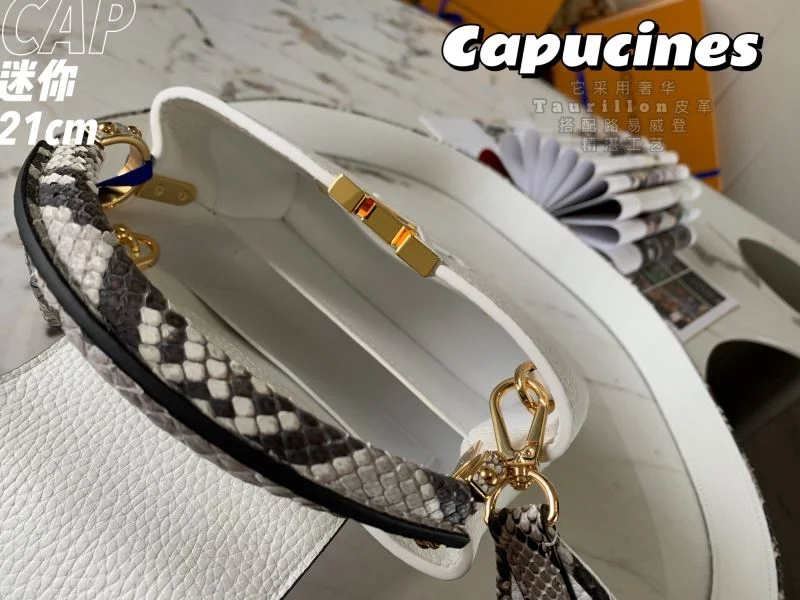 Real Louis Vuitton Capucines BB Bags