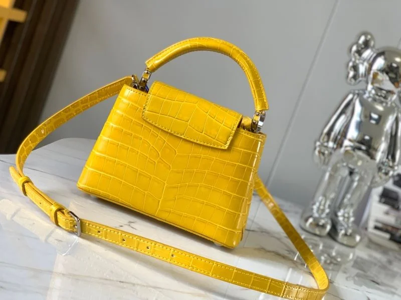 Mirror quality Louis Vuitton Capucines BB Bags