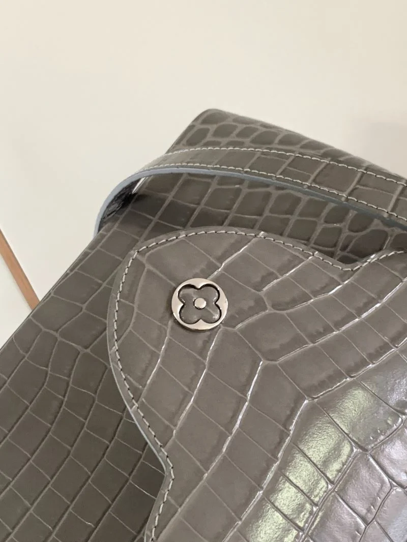 Legit Louis Vuitton Capucines BB Bags