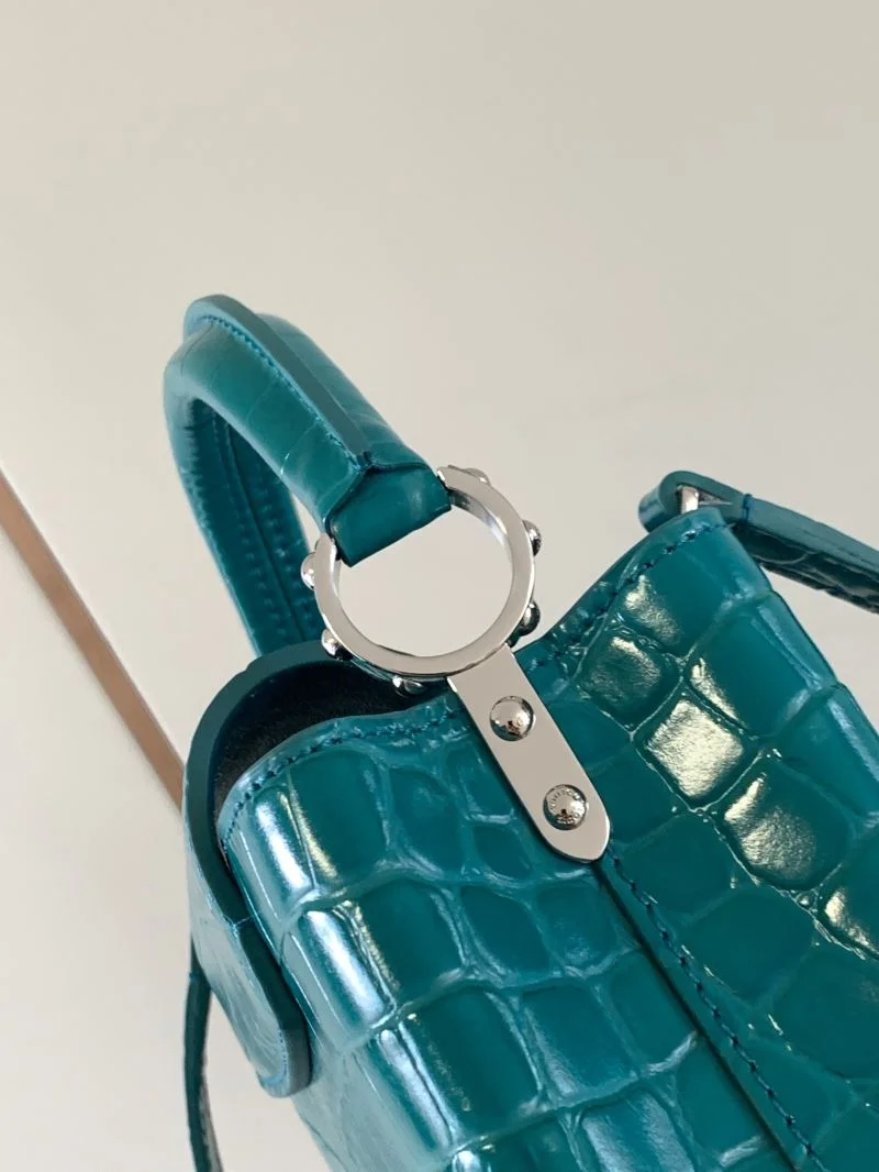1:1 copy Louis Vuitton Capucines BB Bags