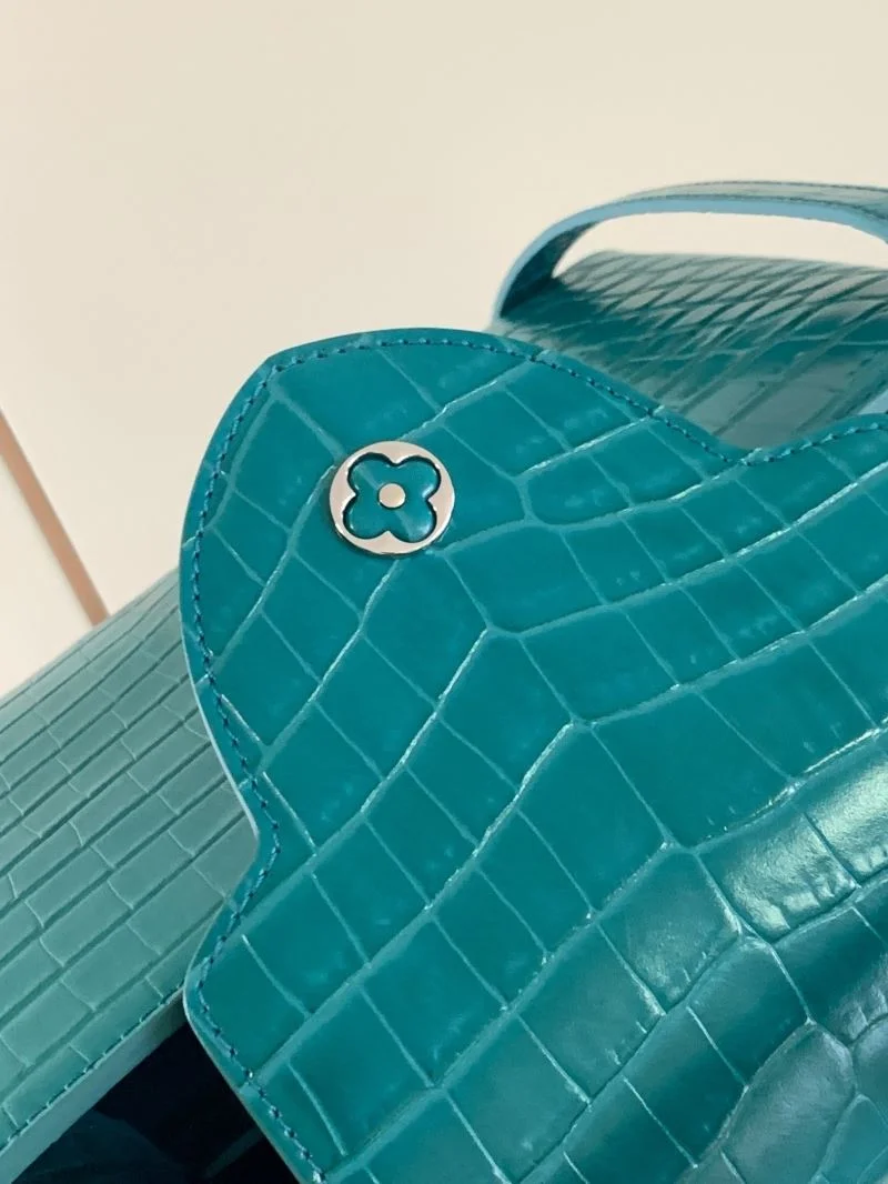 Perfect replica Louis Vuitton Capucines BB Bags
