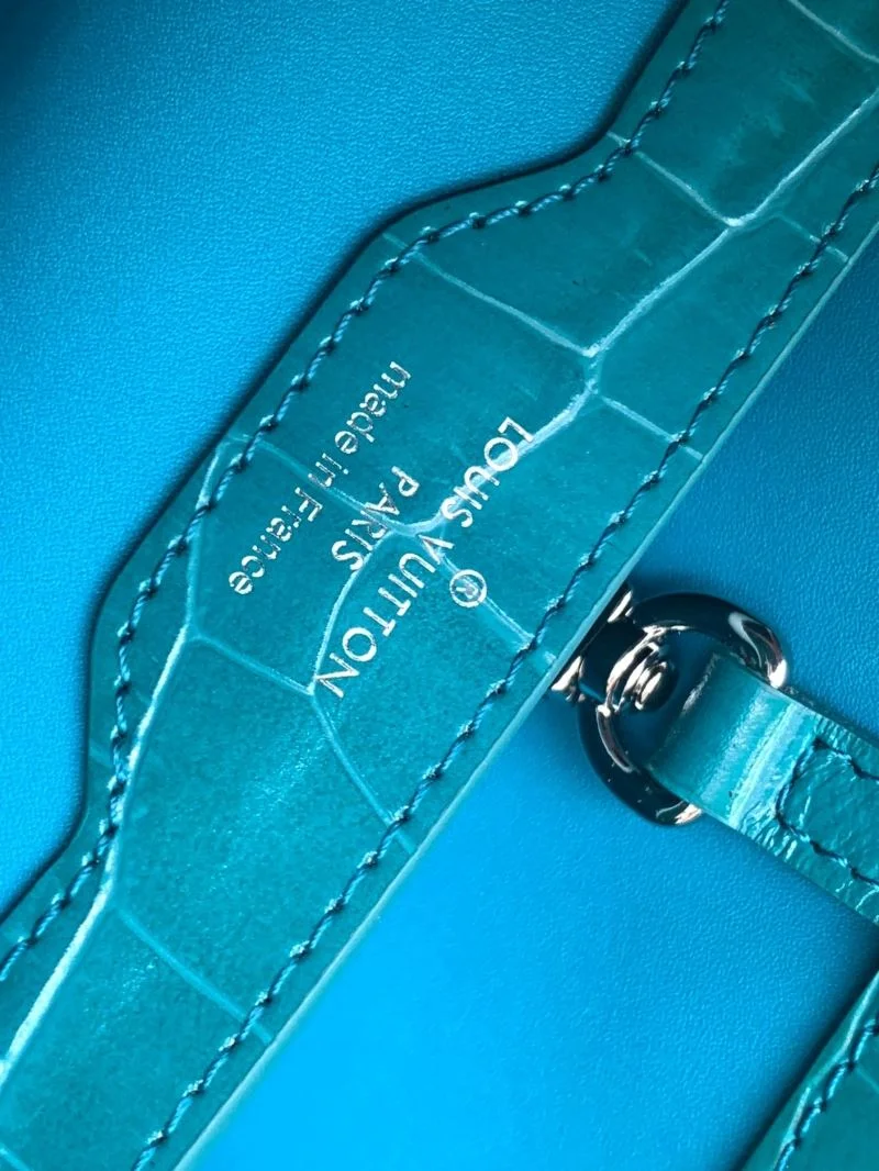 Perfect replica Louis Vuitton Capucines BB Bags