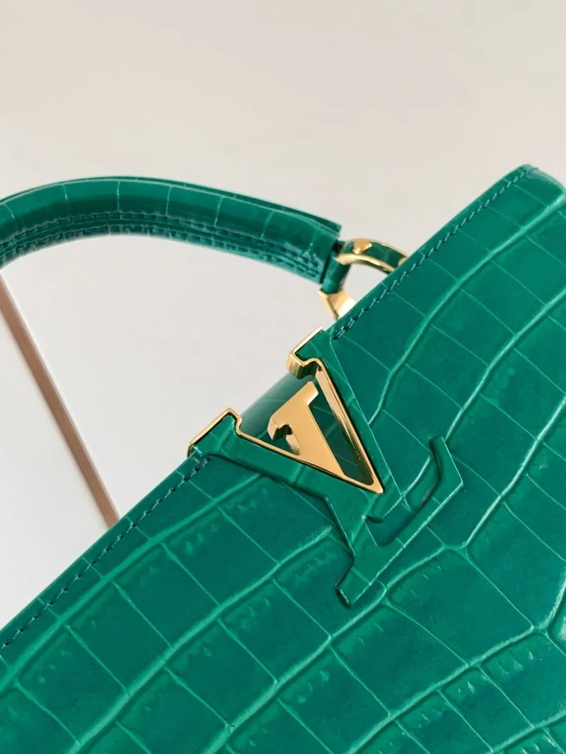 Exact replica Louis Vuitton Capucines BB Bags