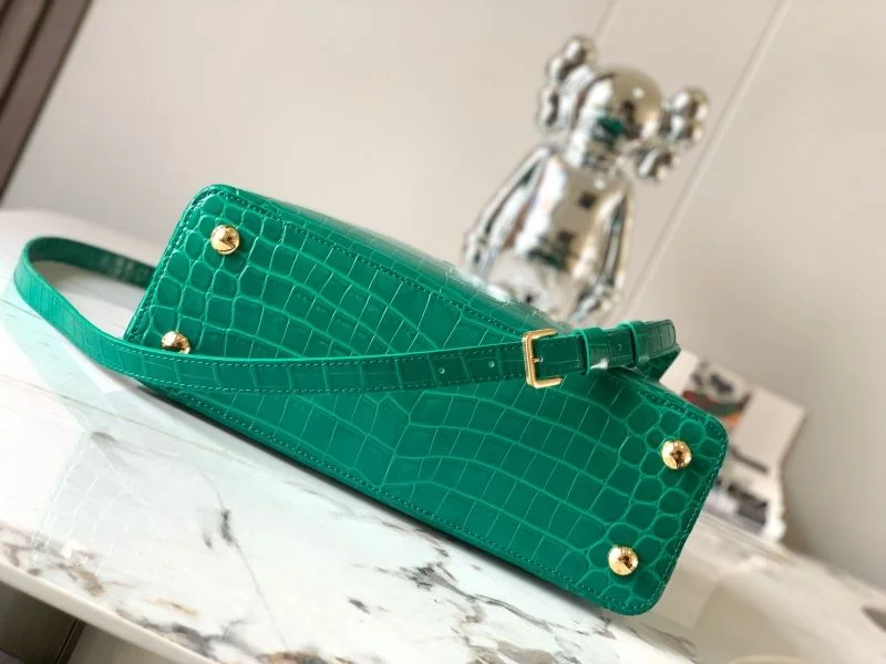Legit Louis Vuitton Capucines BB Bags