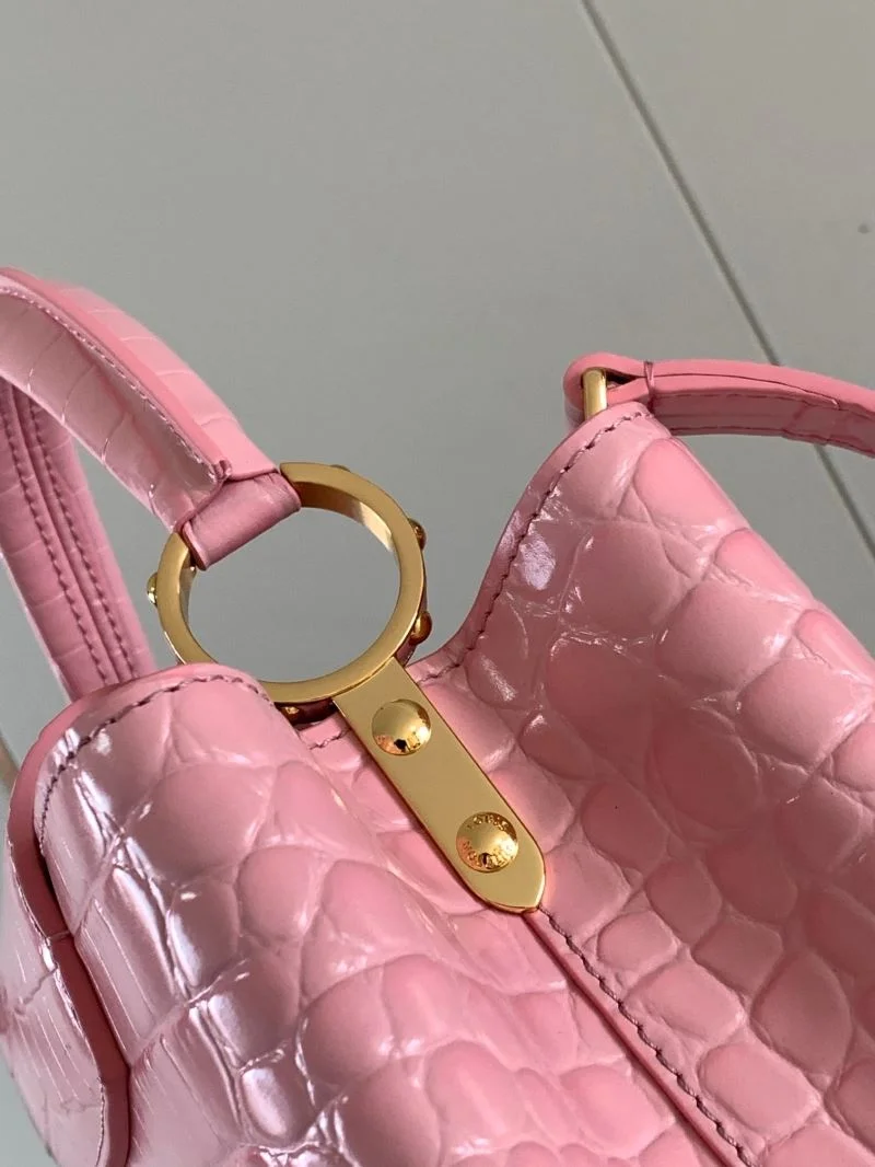 Bargain Louis Vuitton Capucines BB Bags