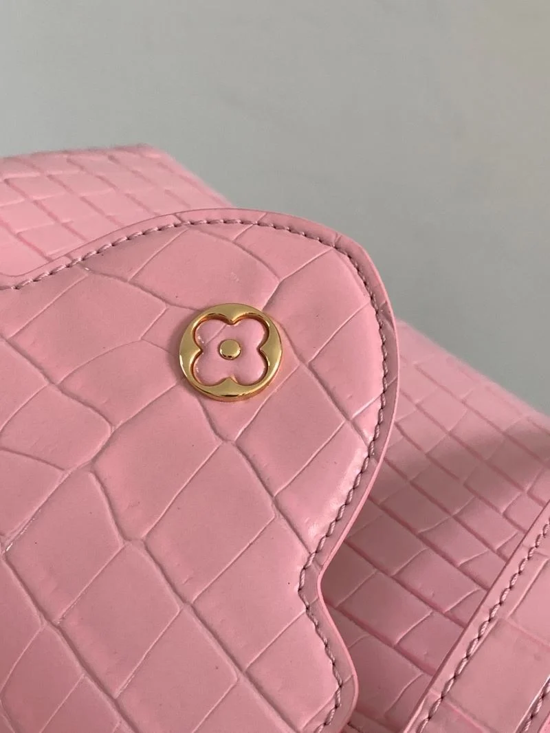 Bargain Louis Vuitton Capucines BB Bags