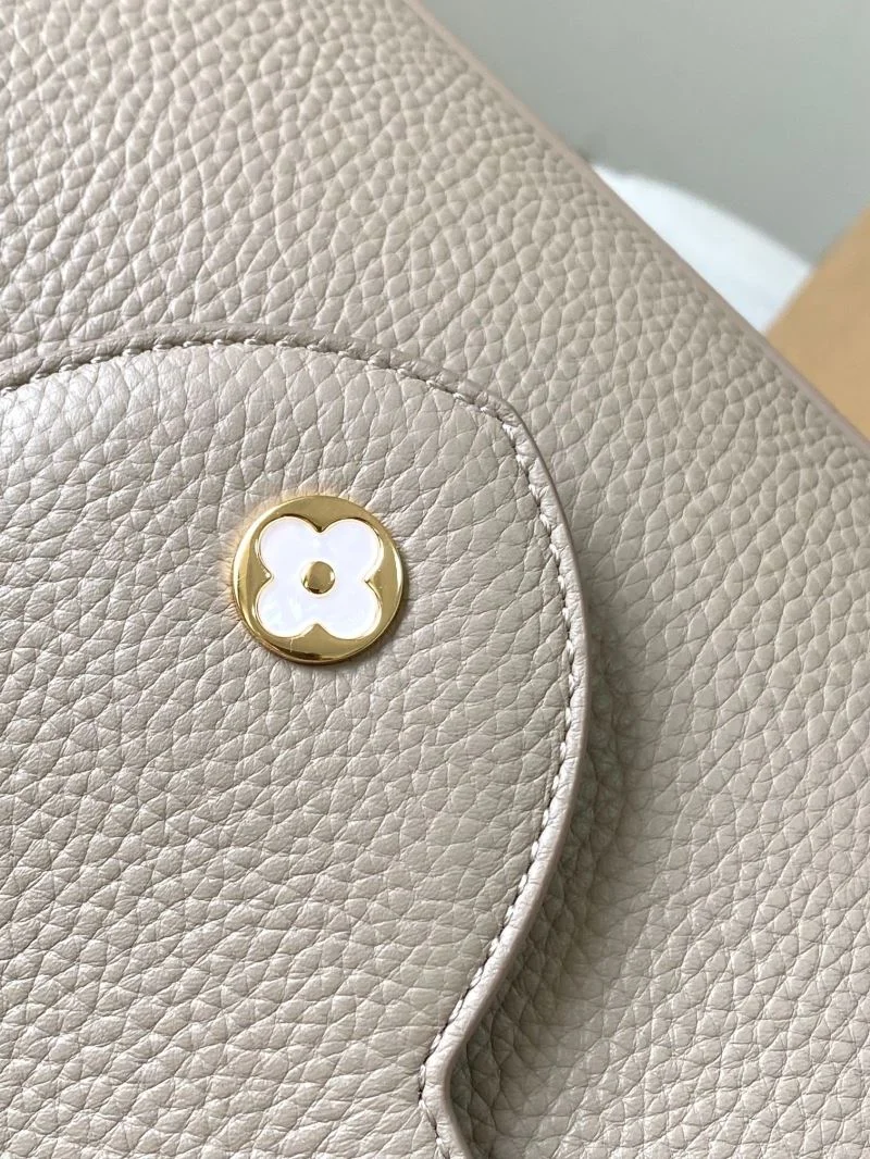Discounted Louis Vuitton Capucines BB Bags