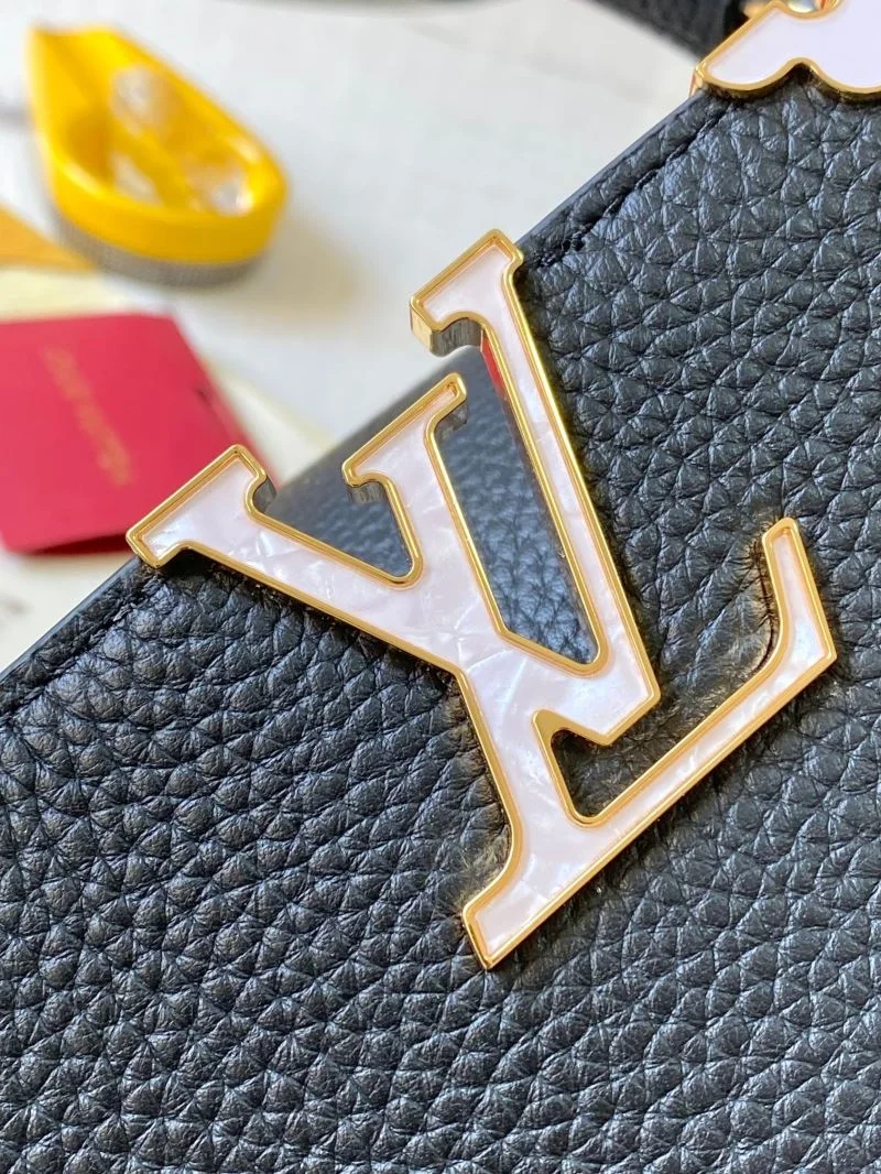 Top match Louis Vuitton Capucines BB Bags