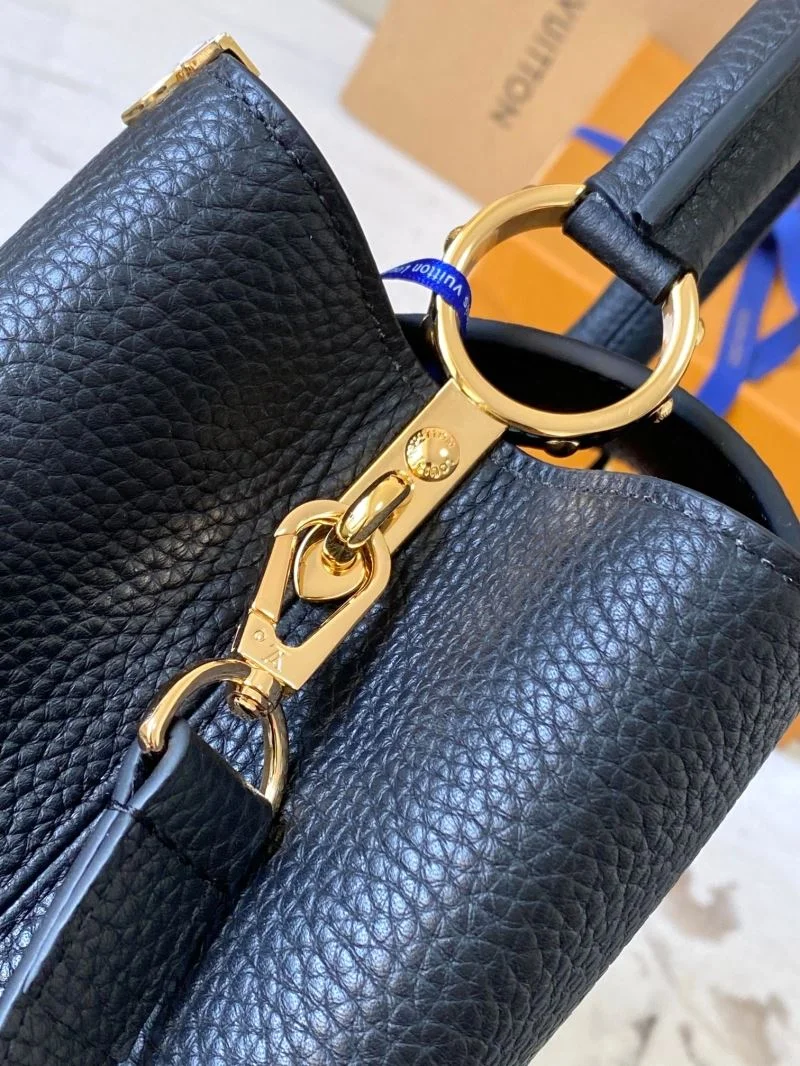 Top match Louis Vuitton Capucines BB Bags