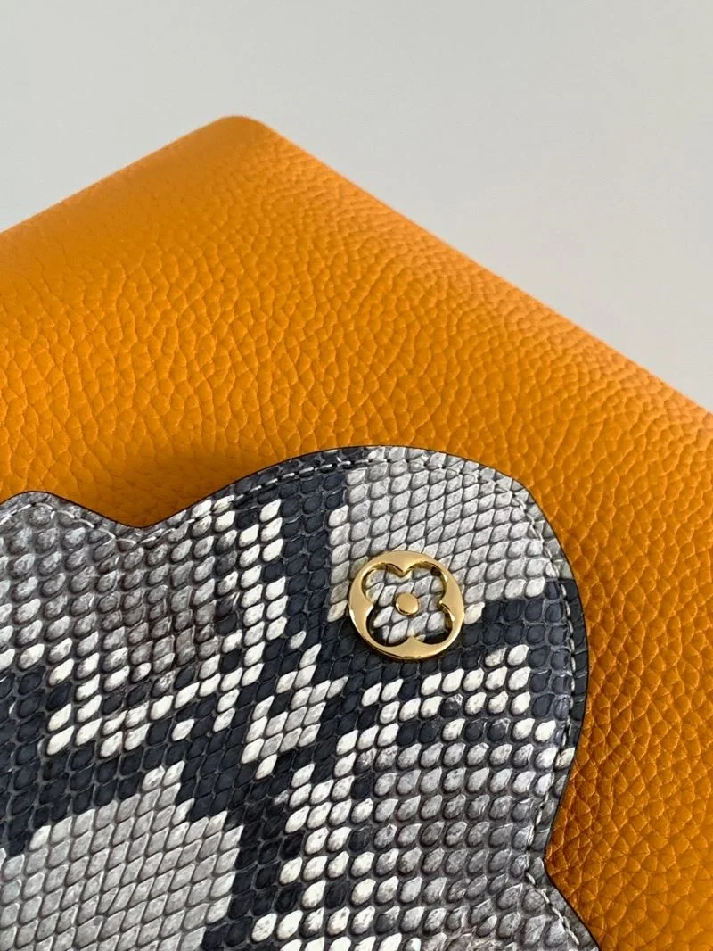 Top match Louis Vuitton Capucines BB Bags