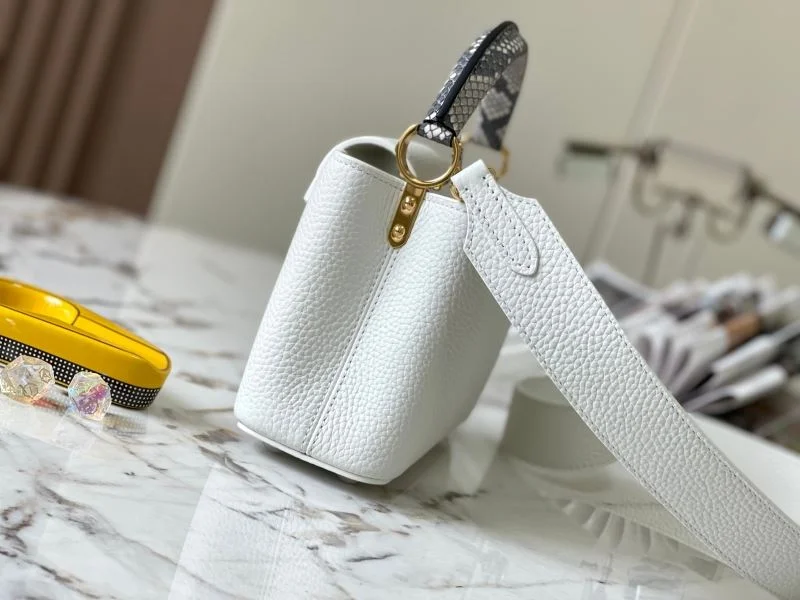 Precise copy Louis Vuitton Capucines BB Bags
