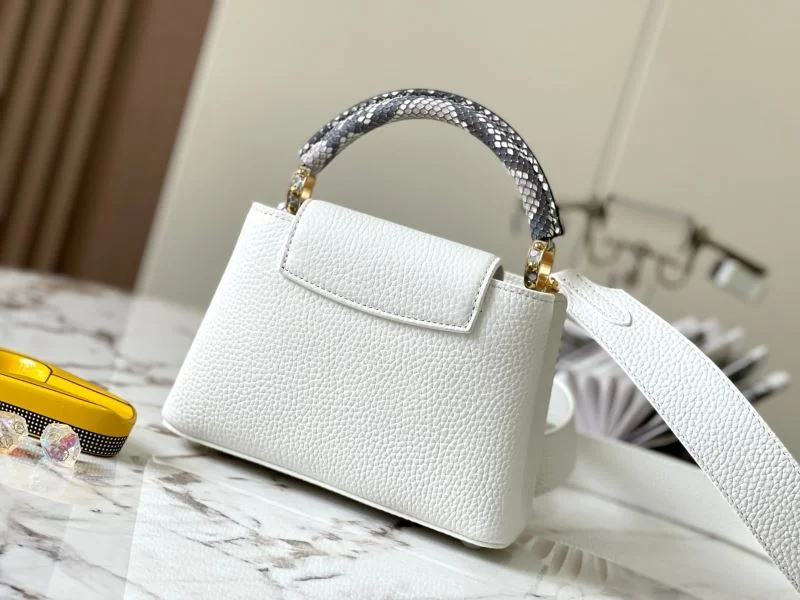Precise copy Louis Vuitton Capucines BB Bags