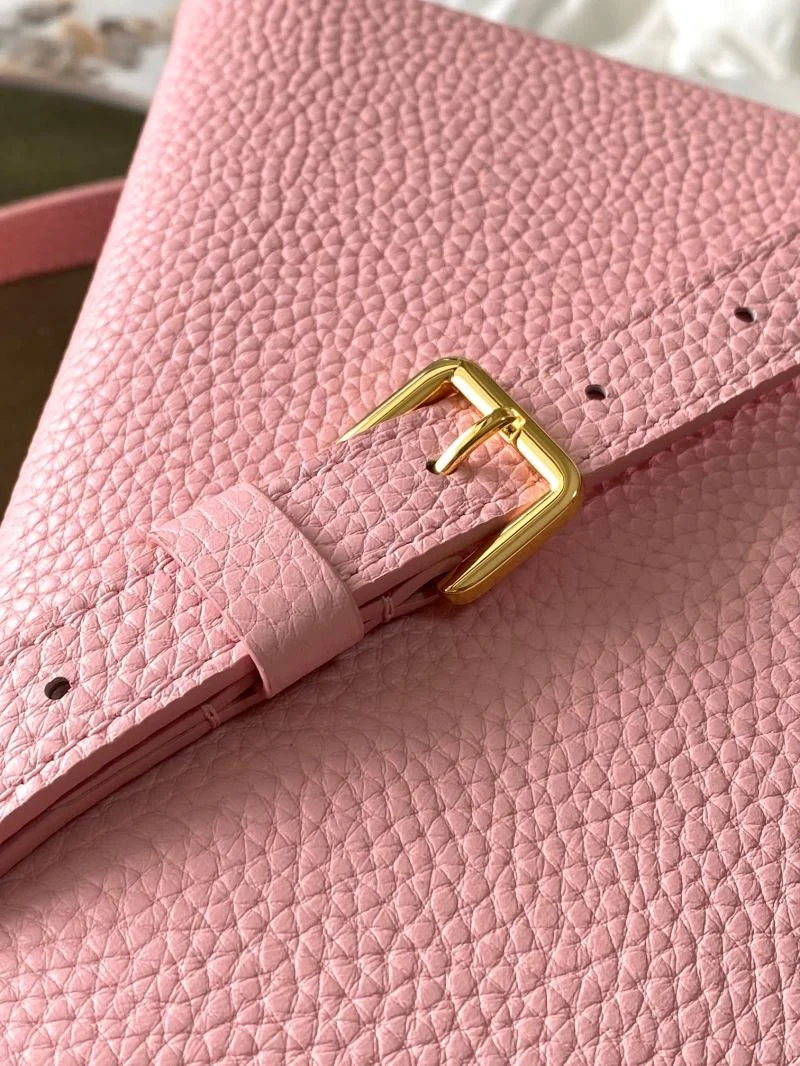 Cut-rate Louis Vuitton Capucines BB Bags