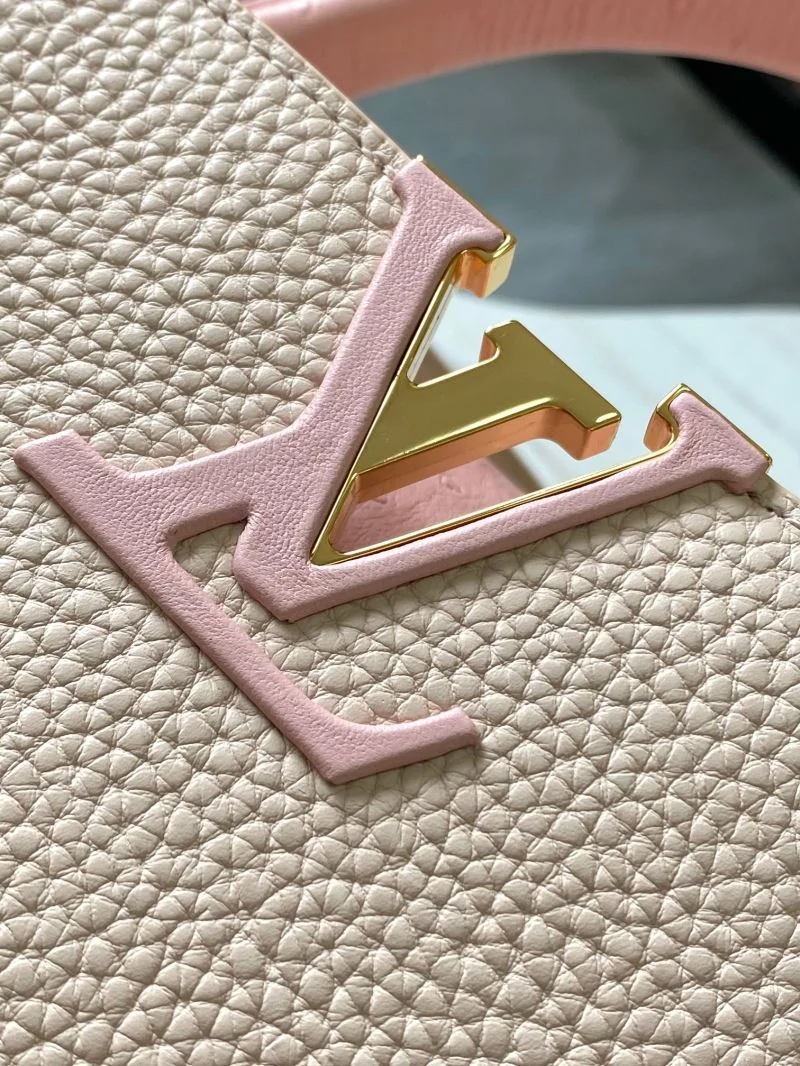 Mirror quality Louis Vuitton Capucines BB Bags