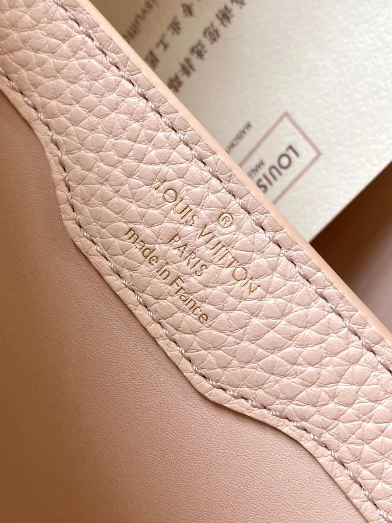 Mirror quality Louis Vuitton Capucines BB Bags