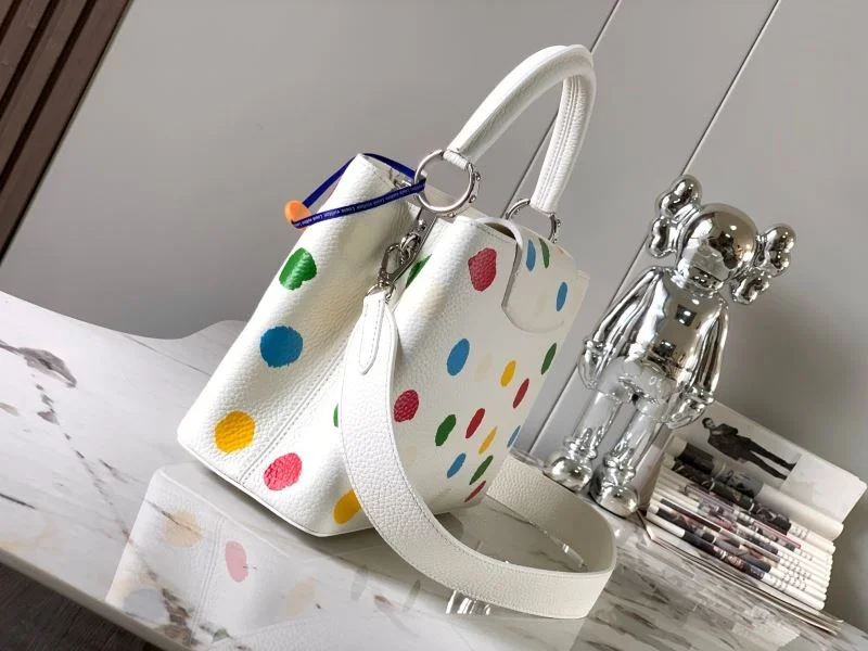 Official Louis Vuitton Capucines BB Bags
