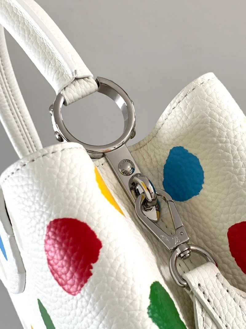 Official Louis Vuitton Capucines BB Bags