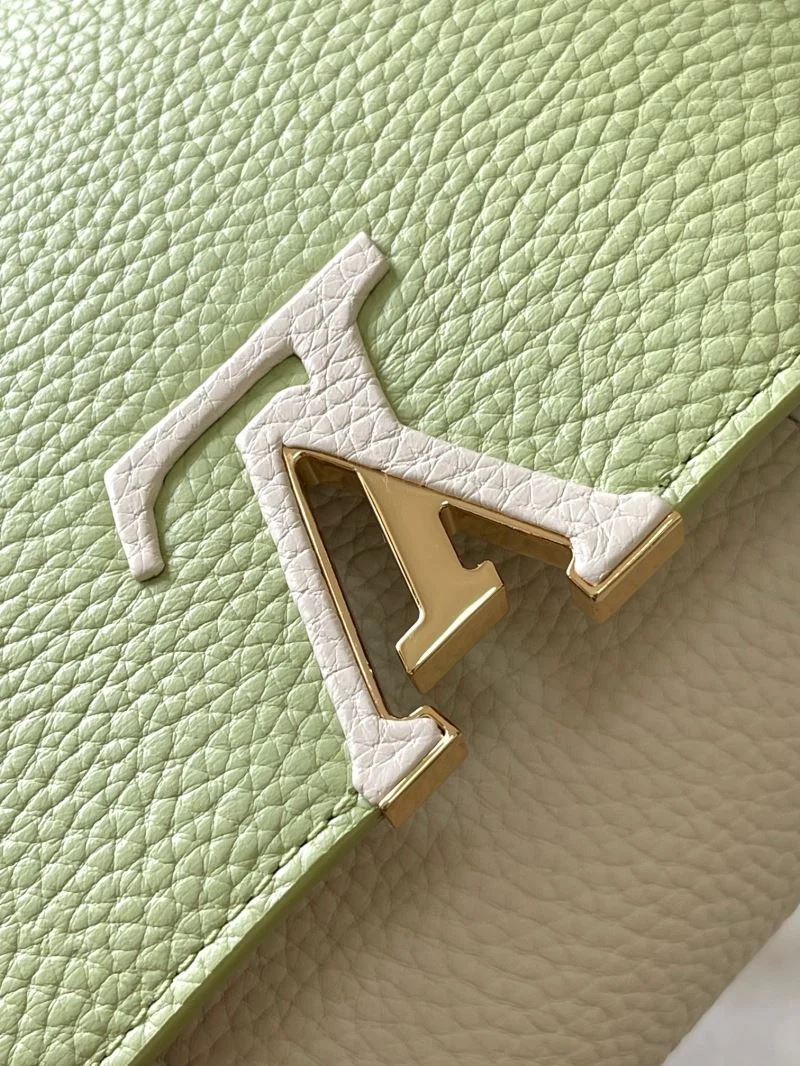 Top mirror Louis Vuitton Capucines BB Bags