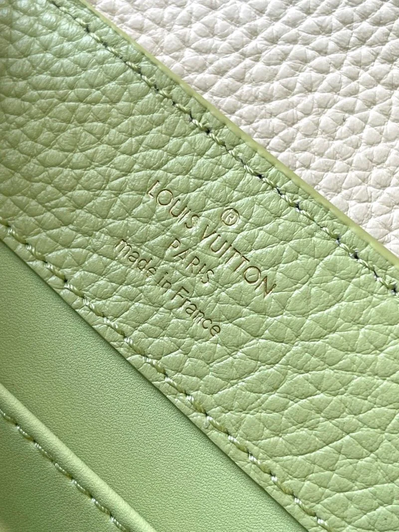Top mirror Louis Vuitton Capucines BB Bags