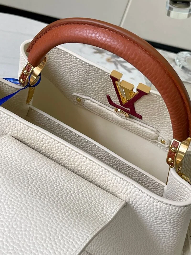 Top mirror Louis Vuitton Capucines BB Bags