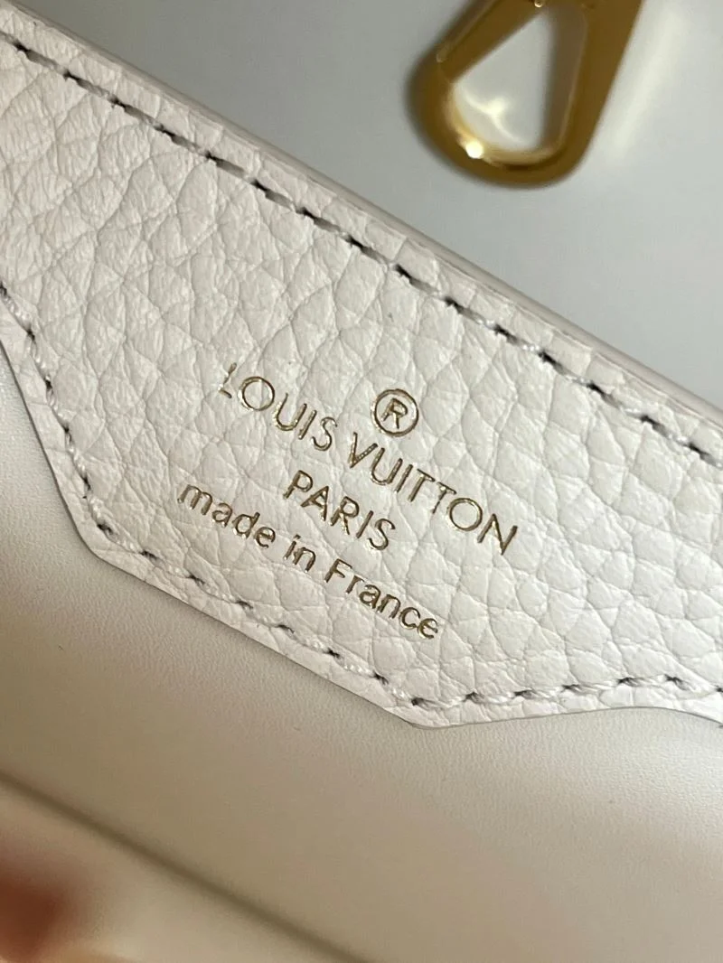 Top mirror Louis Vuitton Capucines BB Bags