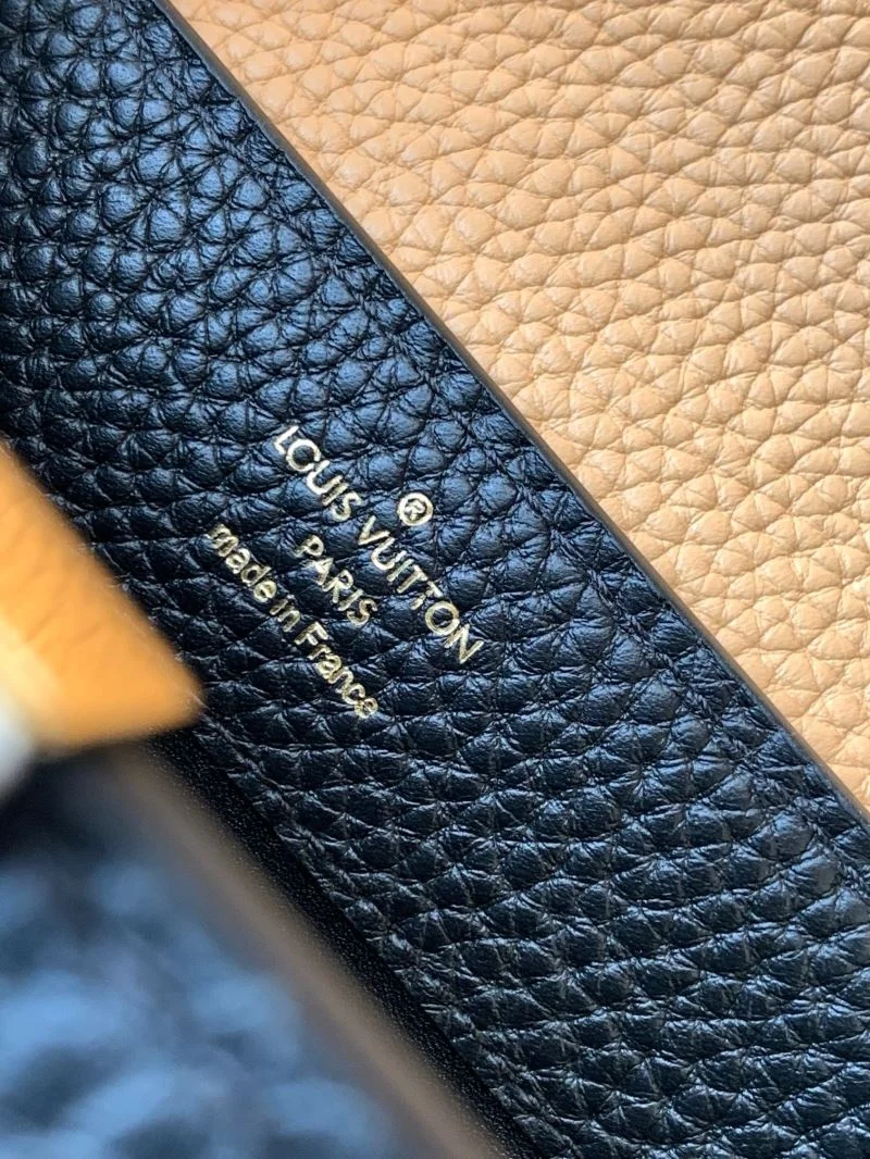Mirror quality Louis Vuitton Capucines BB Bags