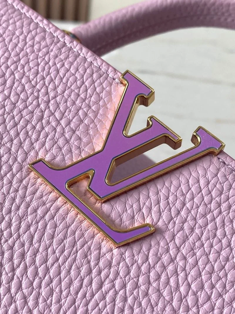 Top mirror Louis Vuitton Capucines BB Bags