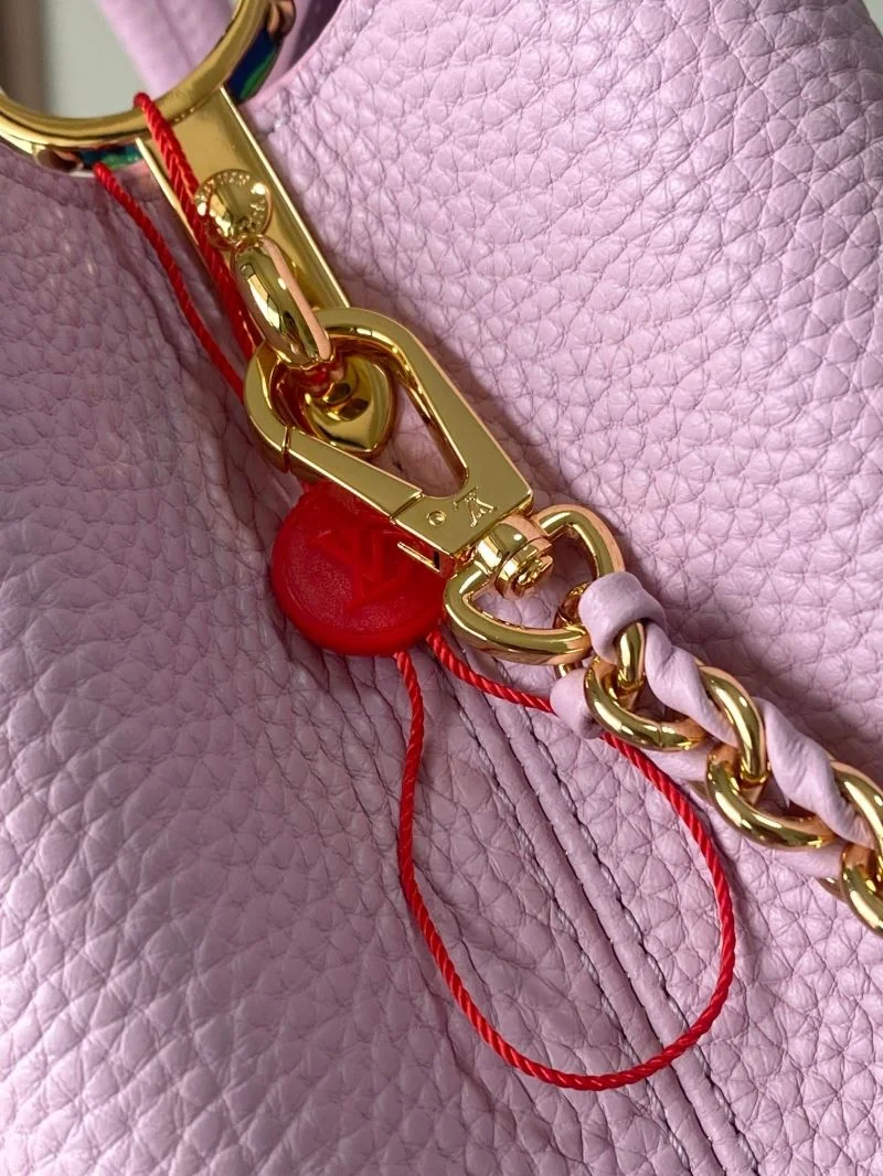 Top mirror Louis Vuitton Capucines BB Bags