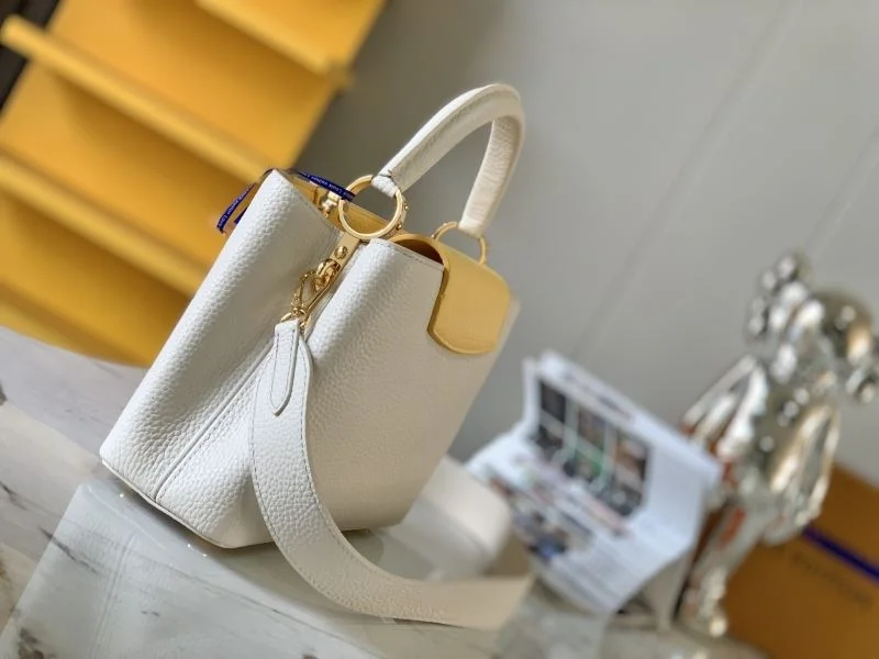 Top match Louis Vuitton Capucines BB Bags