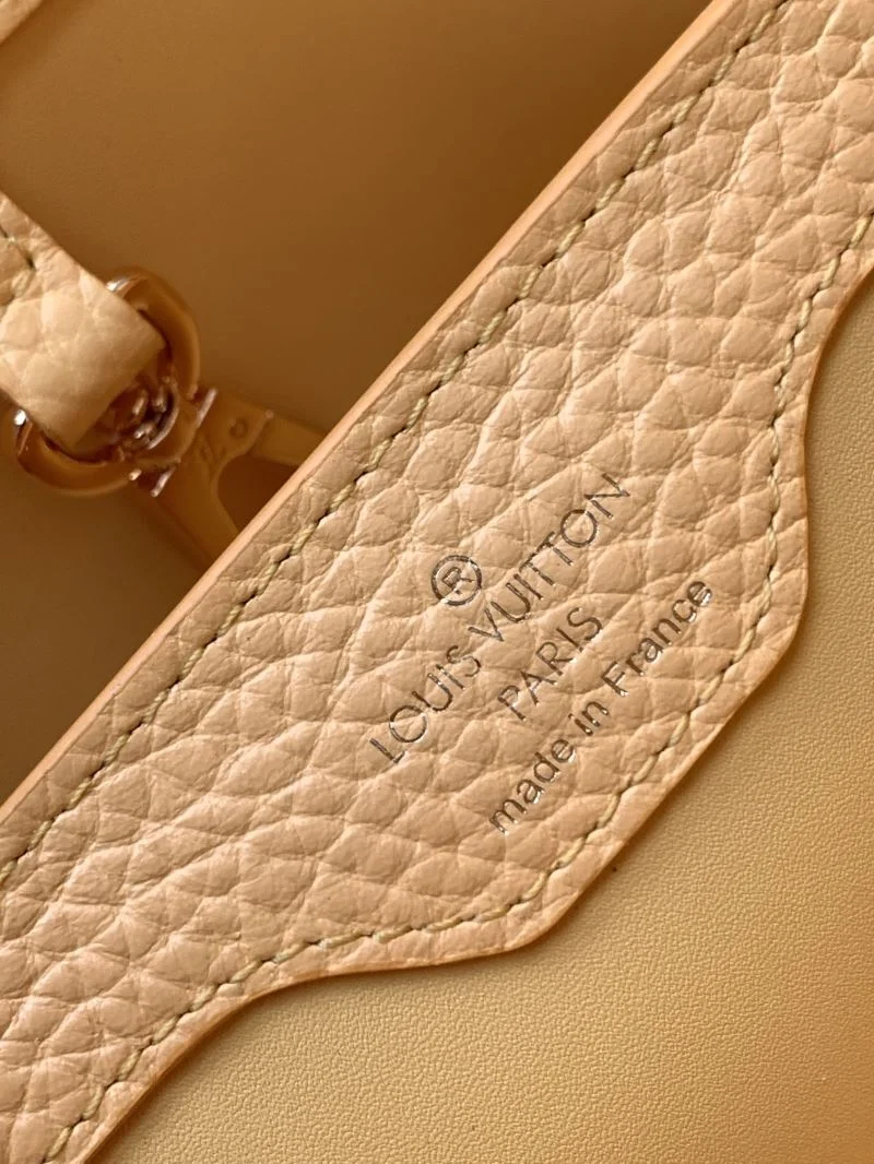 Top match Louis Vuitton Capucines BB Bags
