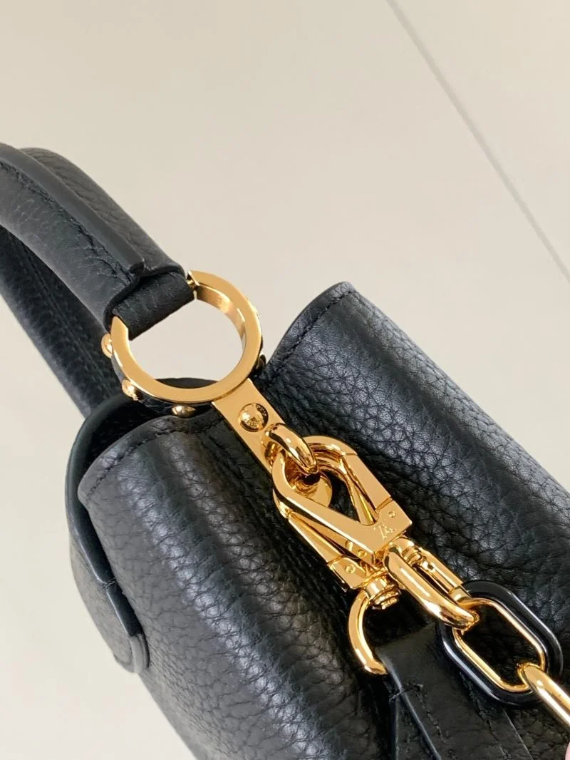 Brand-original Louis Vuitton Capucines BB Bags