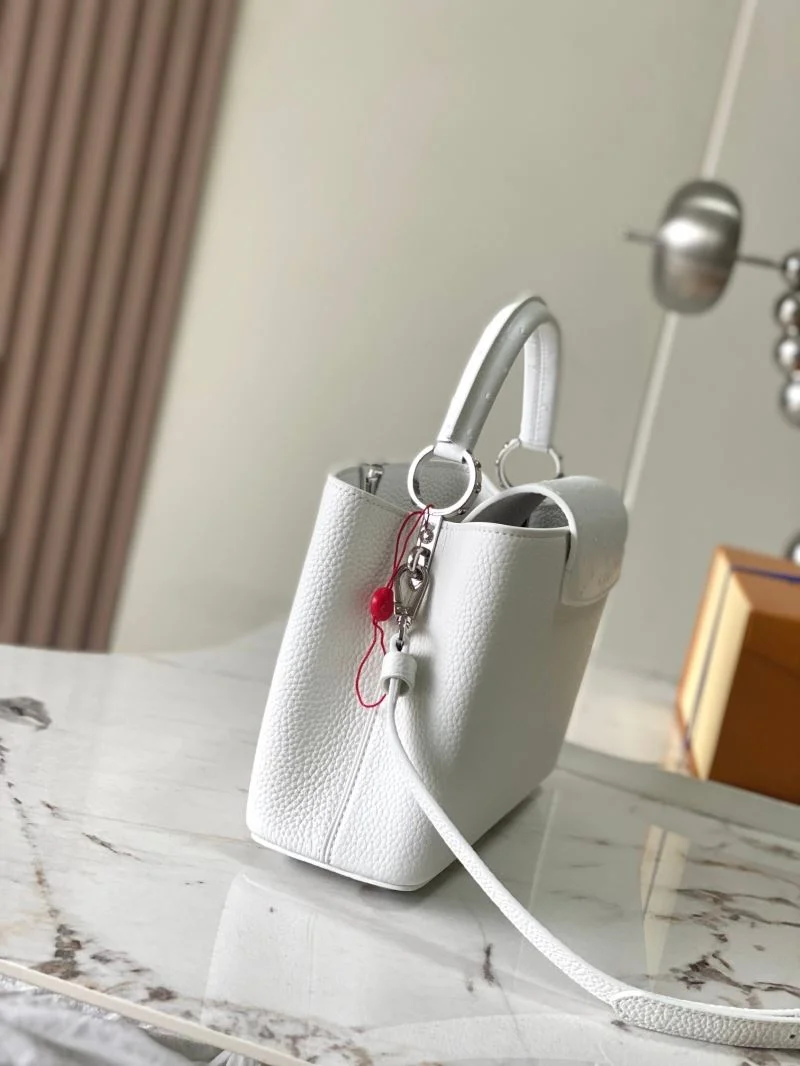 Cut-rate Louis Vuitton Capucines BB Bags
