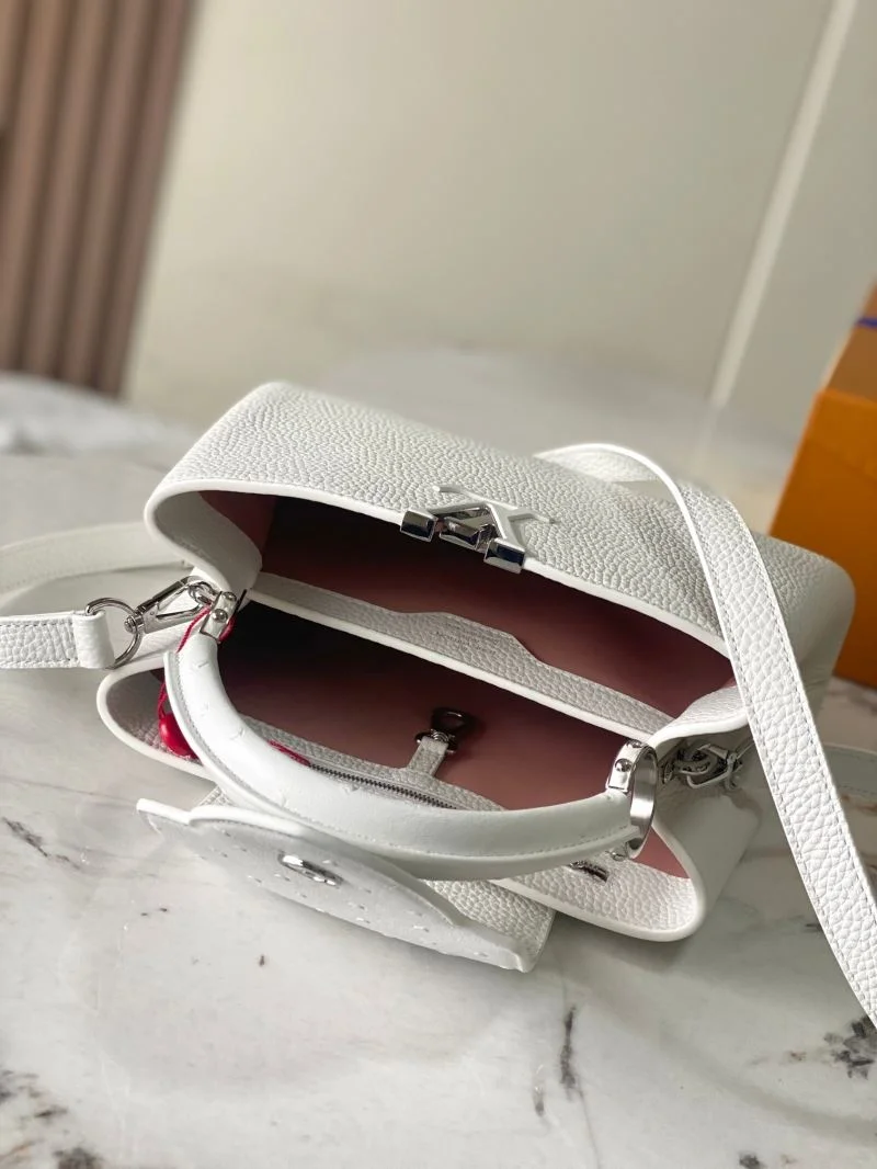 Cut-rate Louis Vuitton Capucines BB Bags