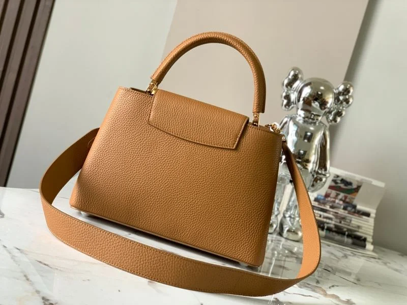 Top mirror Louis Vuitton Capucines BB Bags