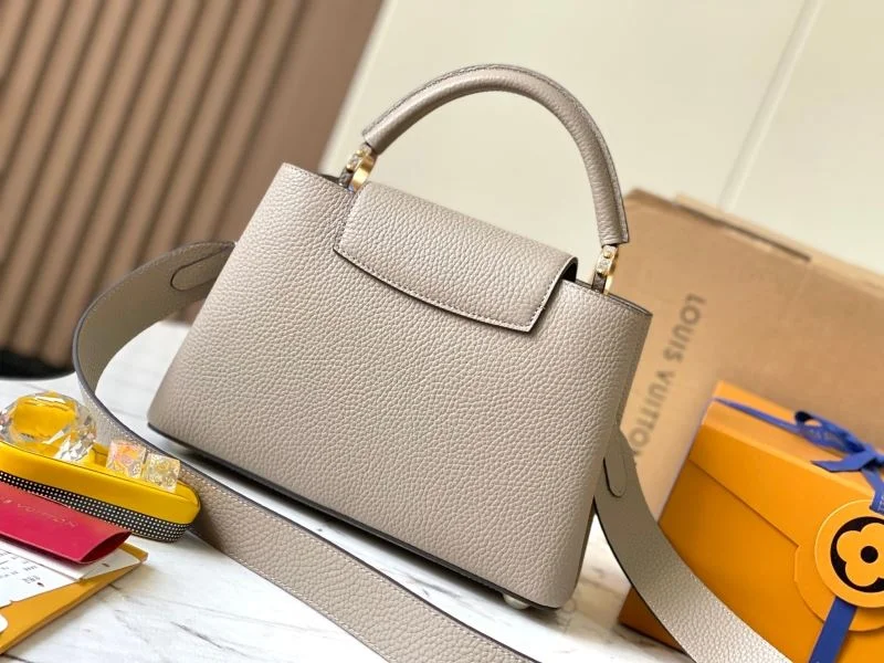 Bargain Louis Vuitton Capucines BB Bags