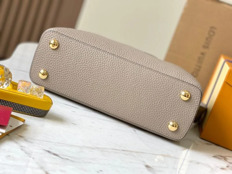 Bargain Louis Vuitton Capucines BB Bags
