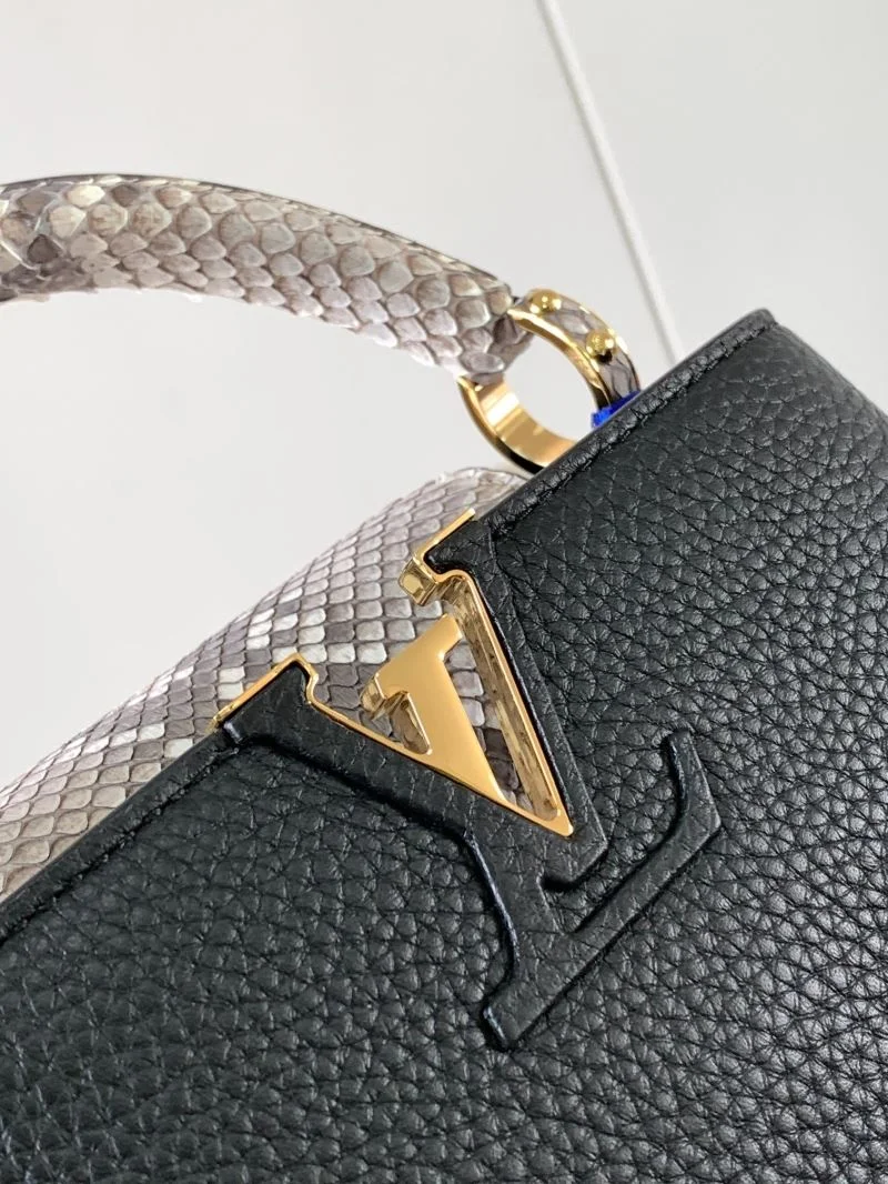 Top match Louis Vuitton Capucines BB Bags