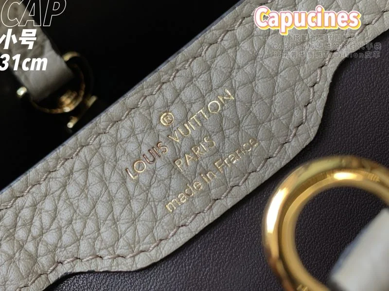 Accurate model Louis Vuitton Capucines BB Bags