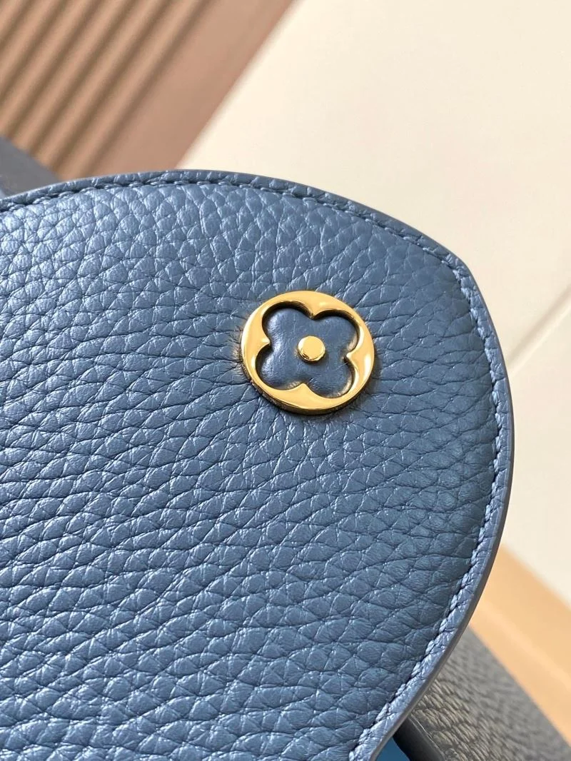 Mirror quality Louis Vuitton Capucines BB Bags