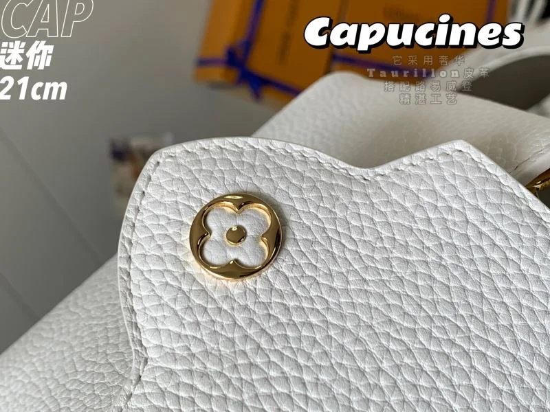 Accurate model Louis Vuitton Capucines BB Bags