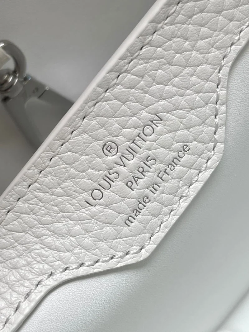 Real Louis Vuitton Capucines BB Bags