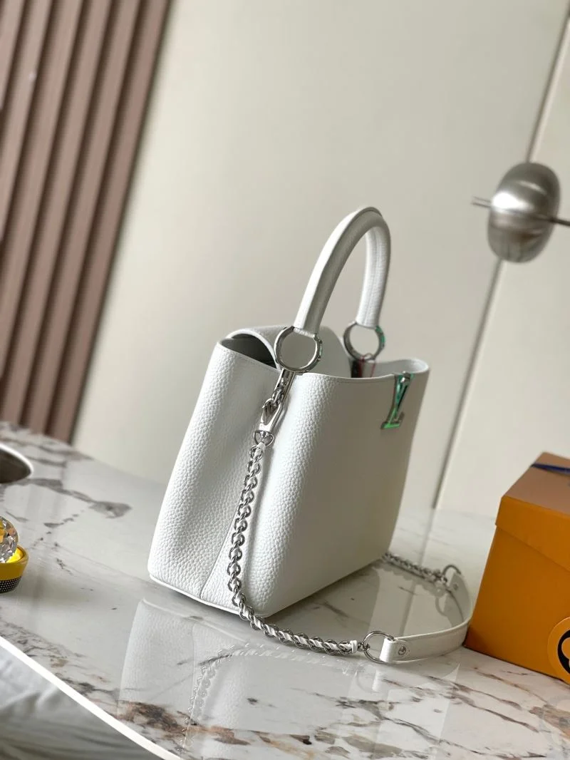 Bargain Louis Vuitton Capucines BB Bags