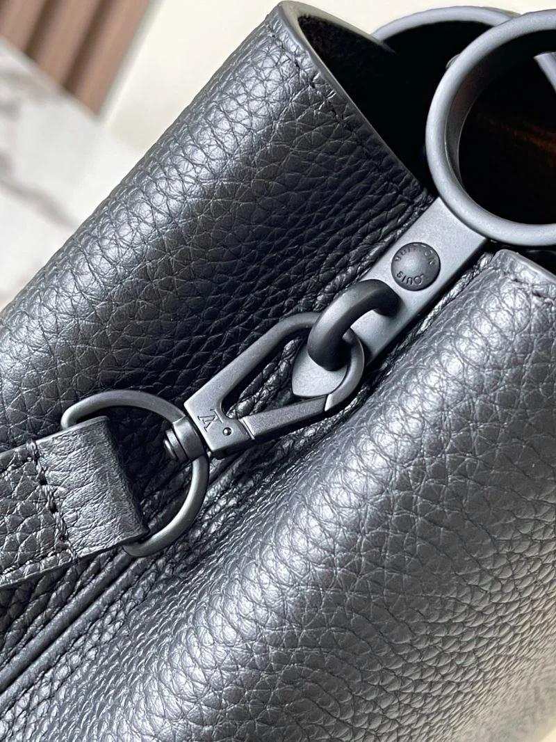 Mirror quality Louis Vuitton Capucines BB Bags