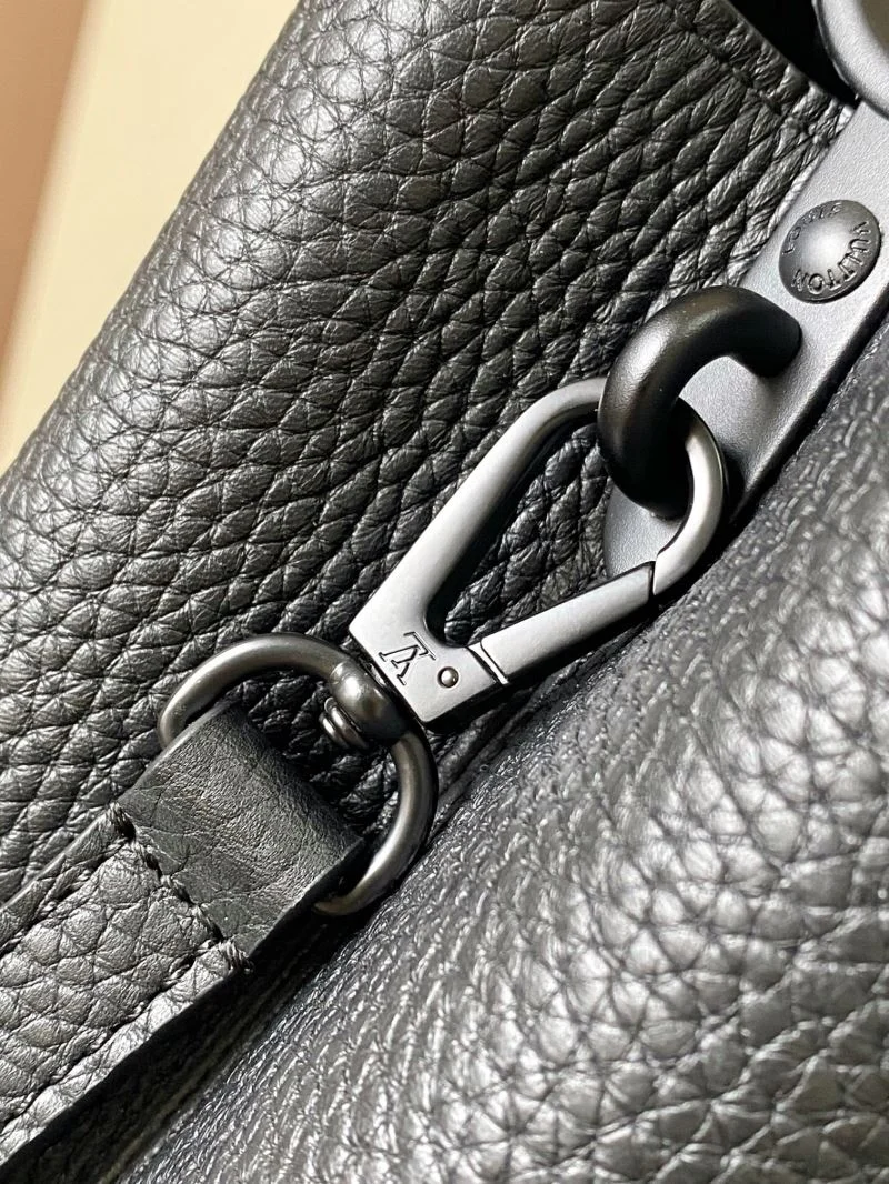 Accurate model Louis Vuitton Capucines BB Bags