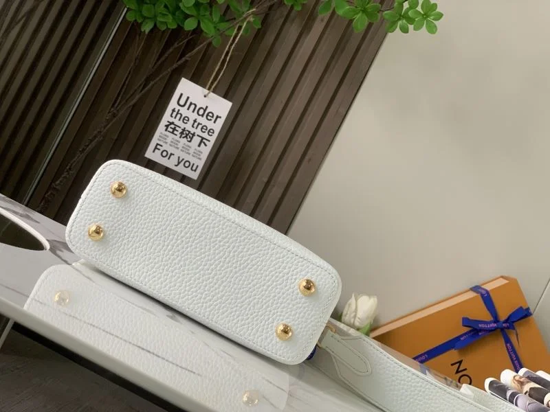 High accuracy Louis Vuitton Capucines BB Bags